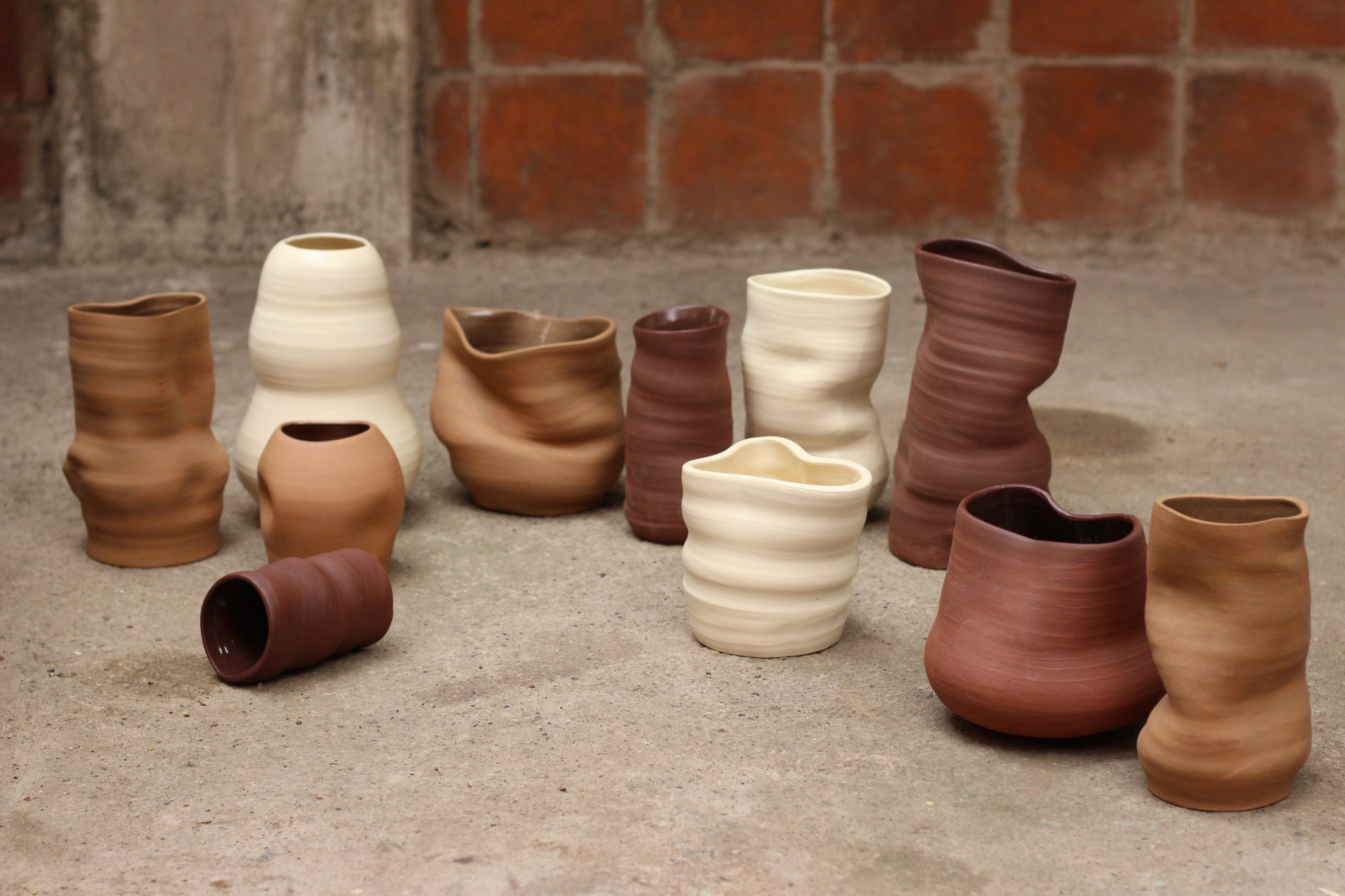 “LOS” Ceramic Containers by Popdots Studio | ADORNO DESIGN
