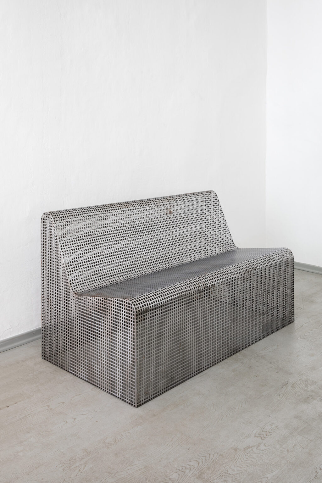 “cage” Bench by Klemens Schillinger | ADORNO DESIGN
