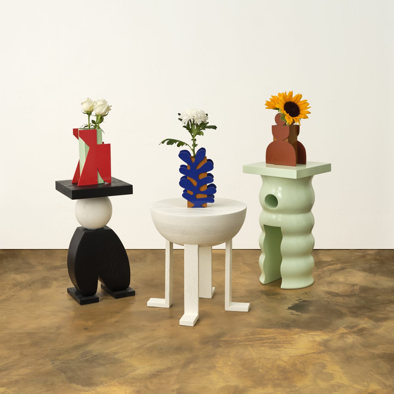 Coral – Aluminum Vase by Animate Objects | ADORNO DESIGN