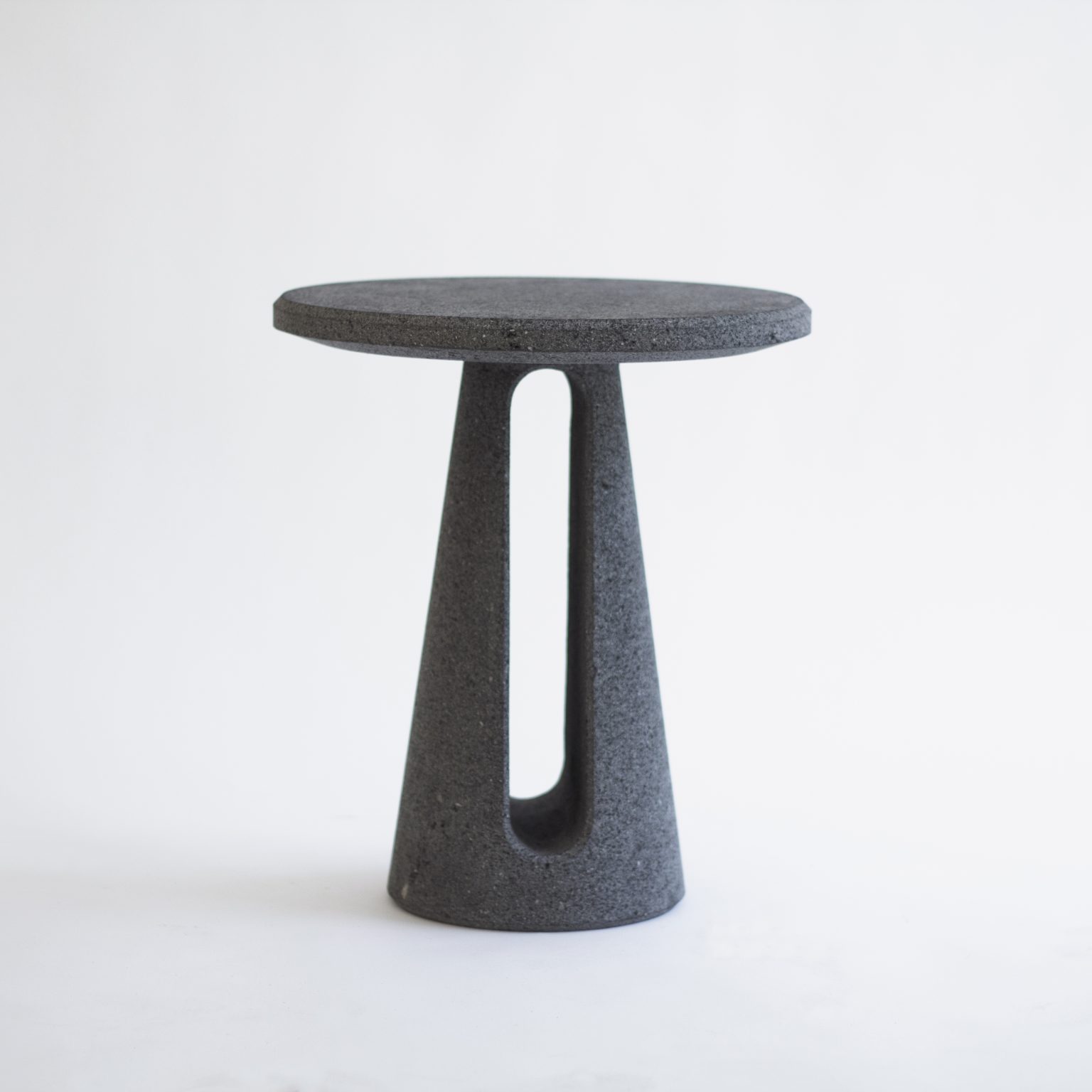 Striata – Side-table Made Of Volcanic Stone by Ricardo Rodriguez Elias ...