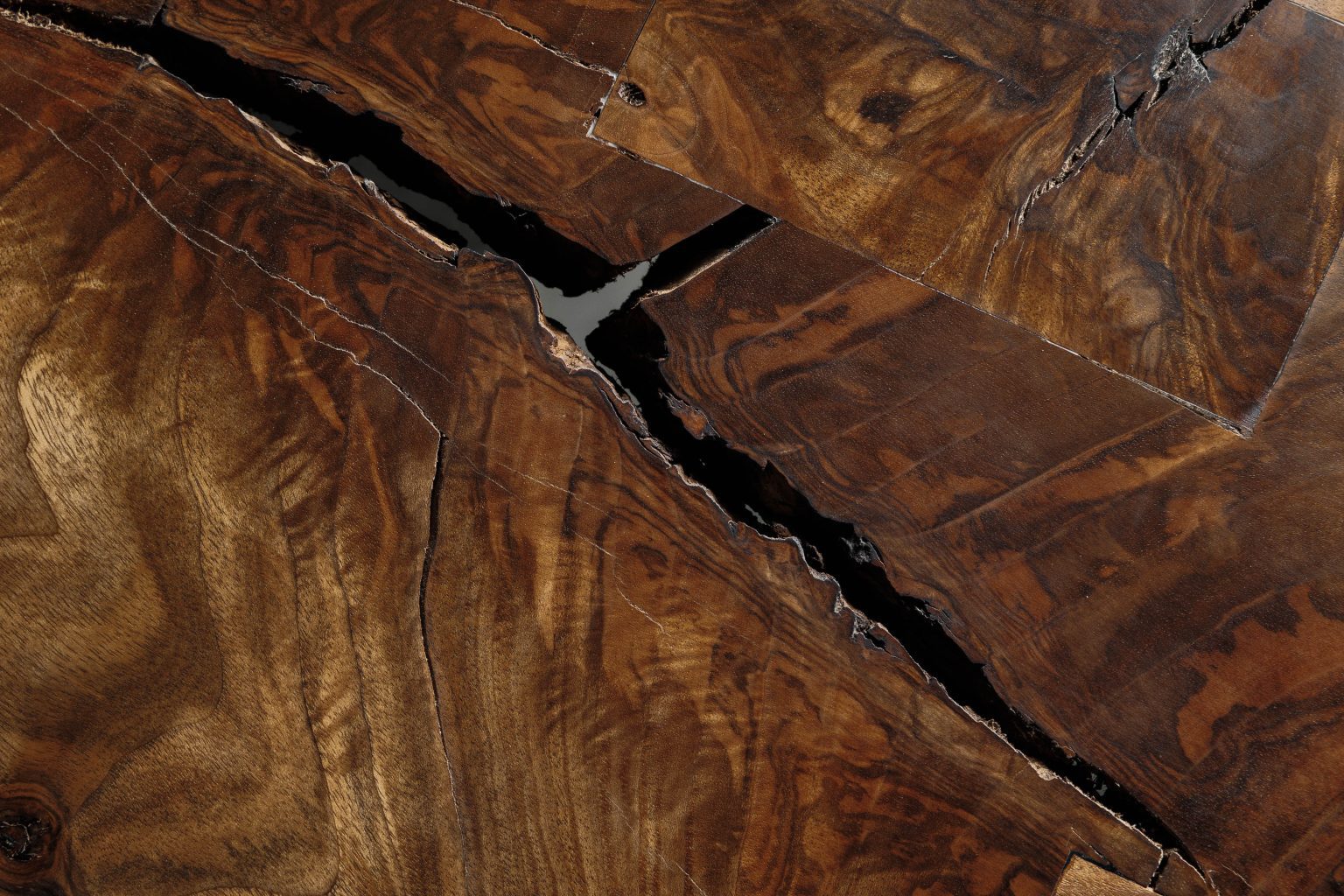 +25 Wooden Tables: Timelessly Beautiful | ADORNO DESIGN