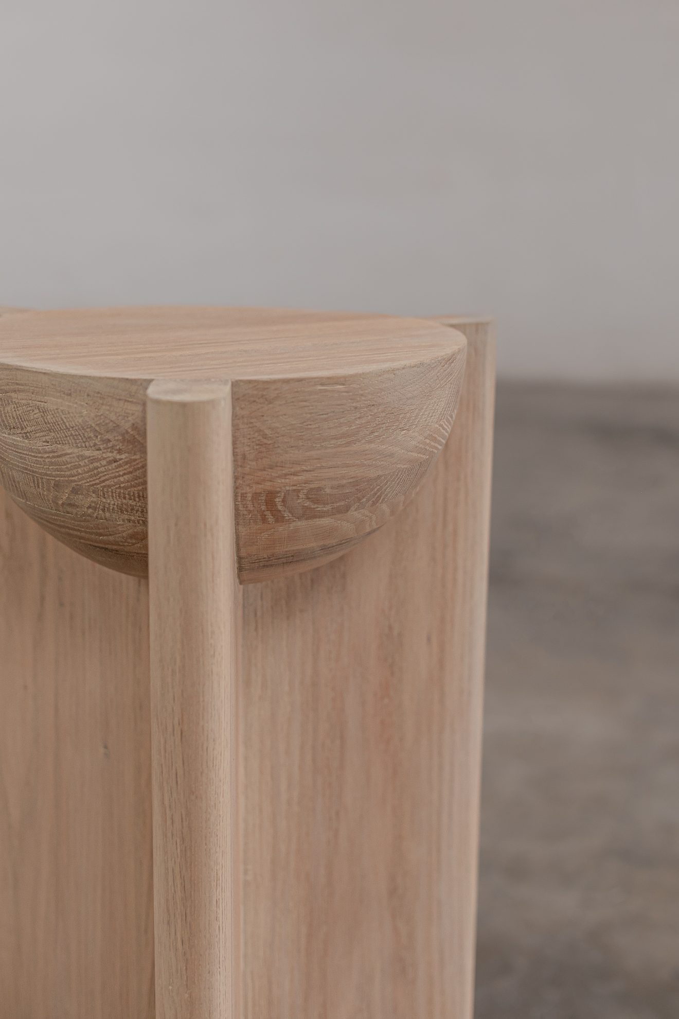 BLEO pedestal by Daniel Couttolenc | ADORNO DESIGN