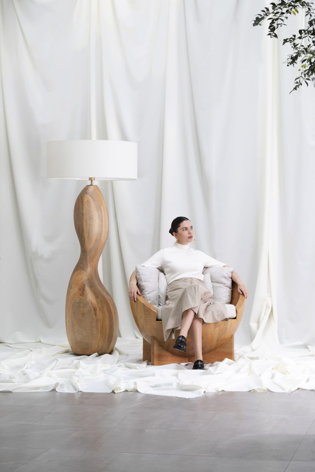 Sanctuary – Wood Cocoon Lounge Chair by Laluz Handcraft | ADORNO DESIGN