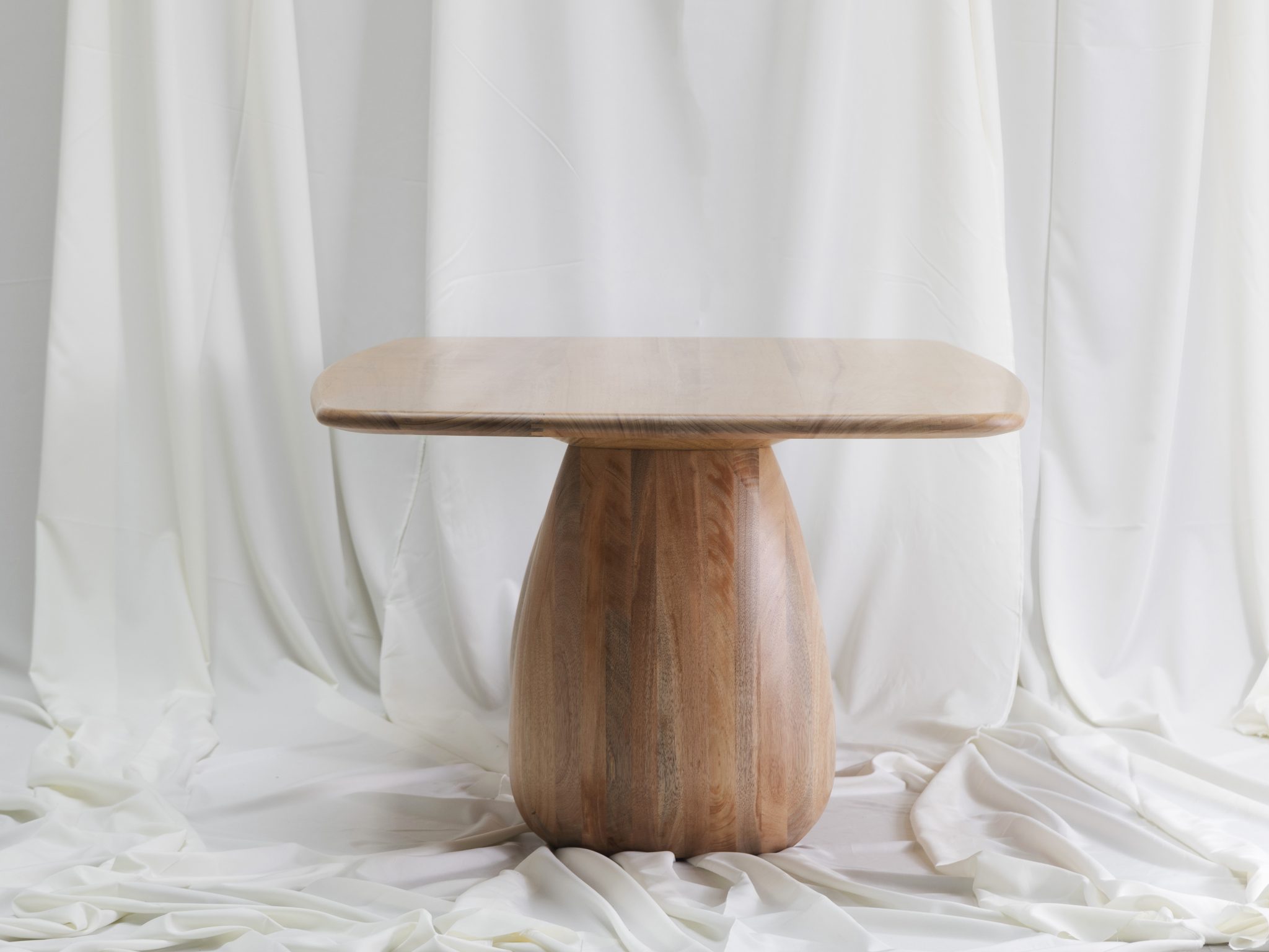 Mar – Asymmetric Wood Dining Table by Laluz Handcraft | ADORNO DESIGN