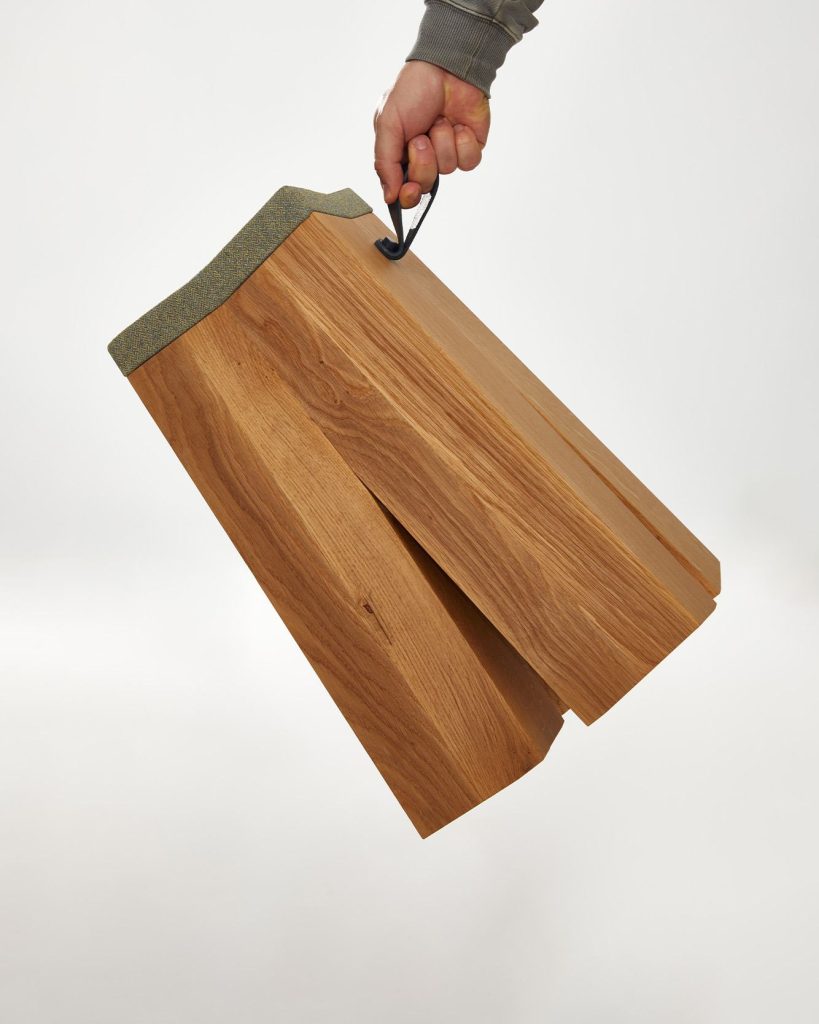 HAPPENS – Oak Wood Stool by Heilig Objects | ADORNO DESIGN