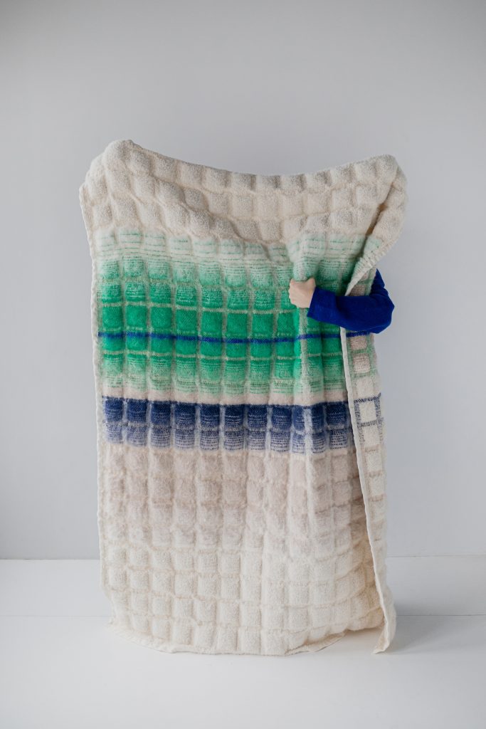 Blur (v) – Handwoven Blanket by Rest Studio | ADORNO DESIGN