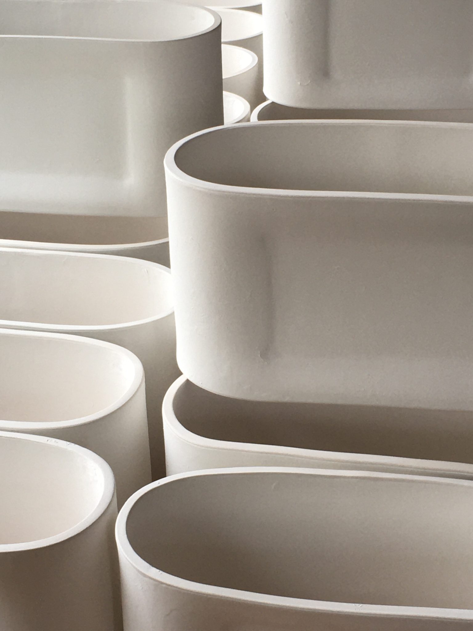 The Hoop – Od Oka Ceramic Plate by ZANAMIZO | ADORNO DESIGN