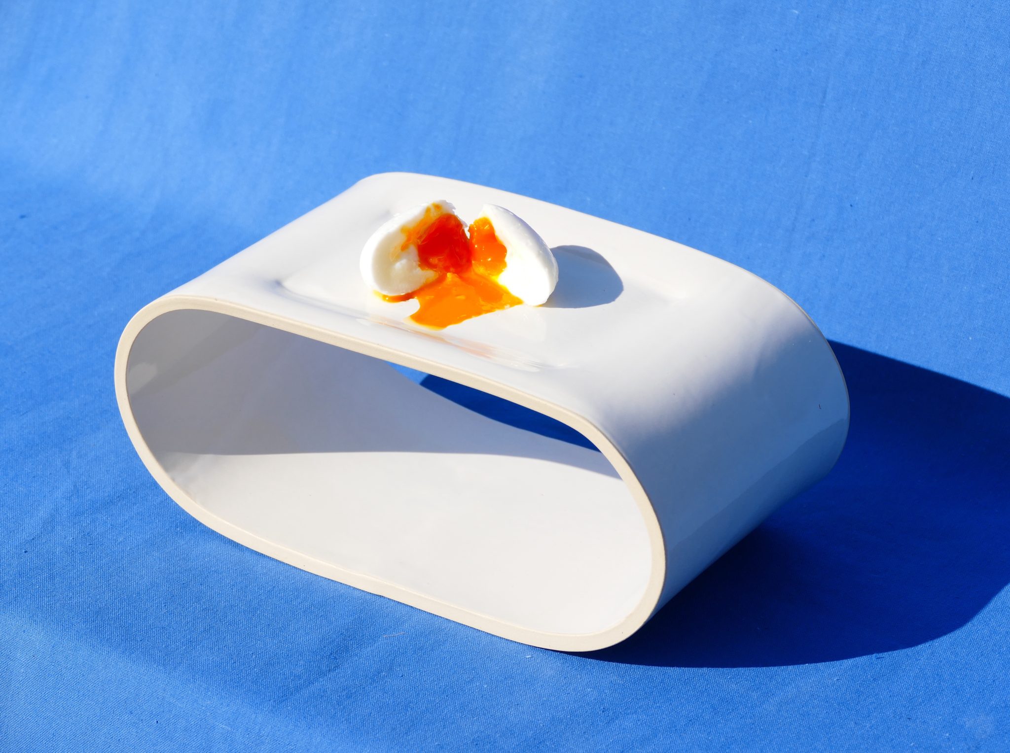 The Hoop – Od Oka Ceramic Plate by ZANAMIZO | ADORNO DESIGN