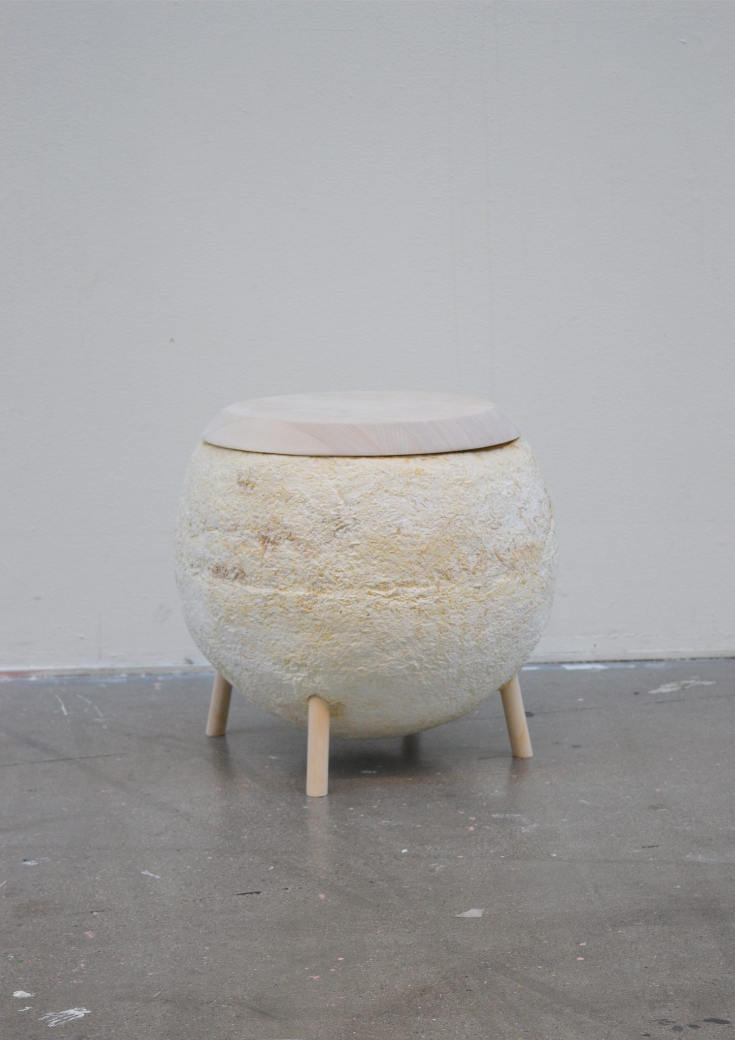 Spore – Mycelium Stool by Olle Sahlqvist | ADORNO DESIGN