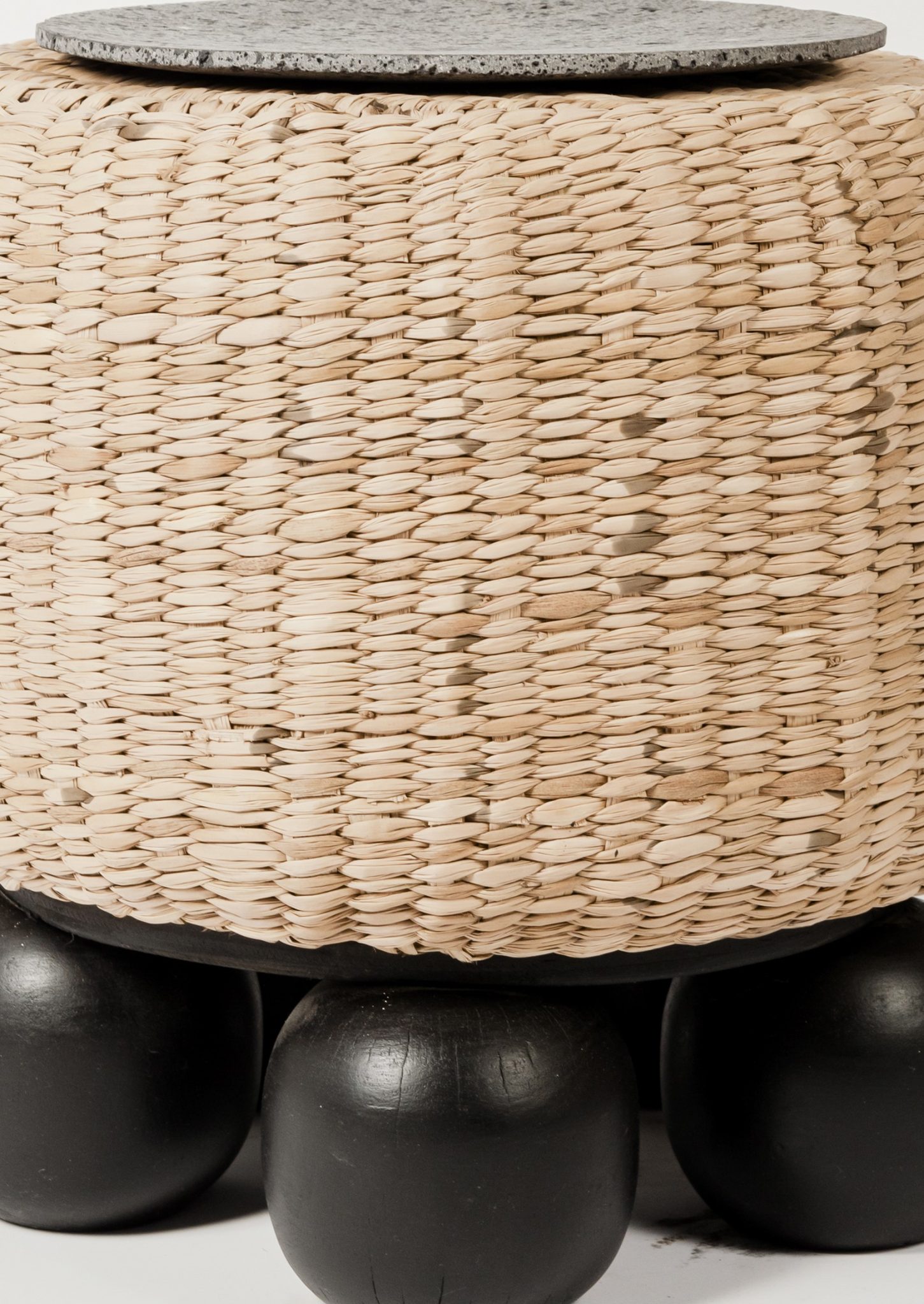 Fos Puff 01 by Daniel Orozco Estudio | ADORNO DESIGN