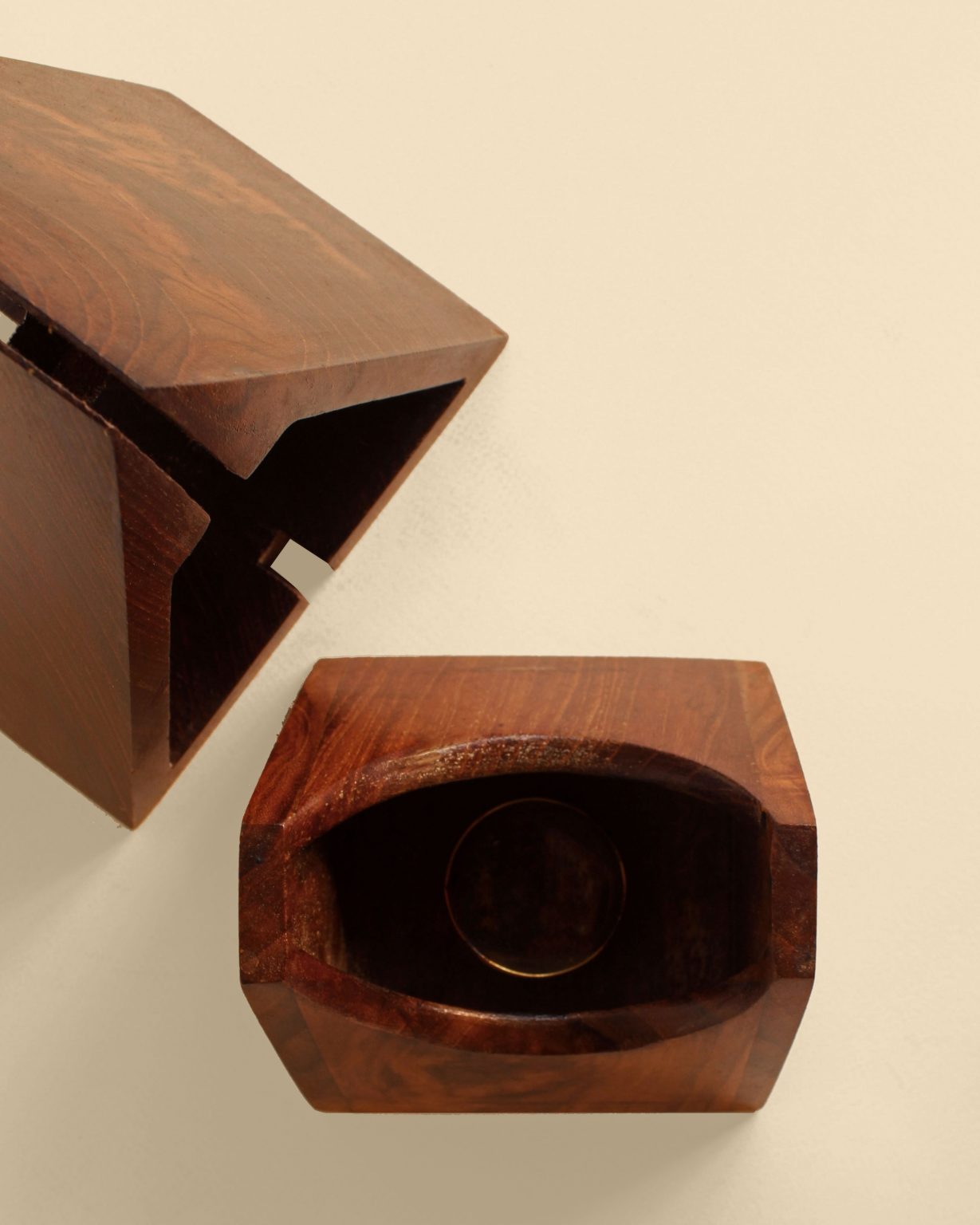 Nirhāra – The Dhoop Holder by Studio Indigene | ADORNO DESIGN