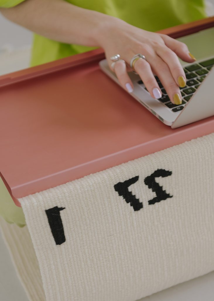 Magic Tapestry – Portable ‘space’ by Laura Dominici | ADORNO DESIGN