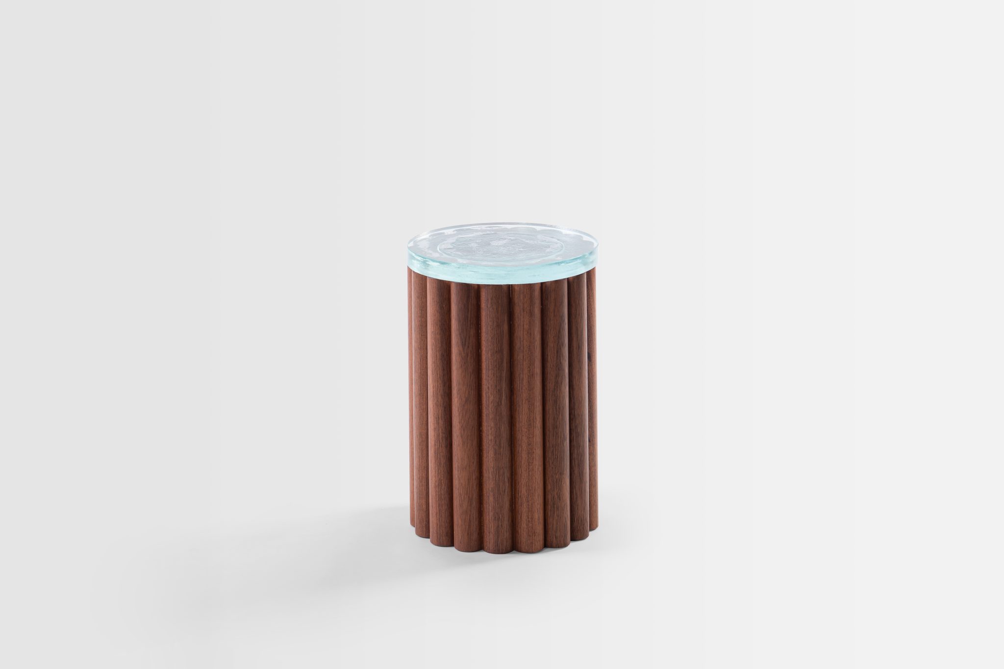 Loto Side Table by Peca Mobiliario | ADORNO DESIGN