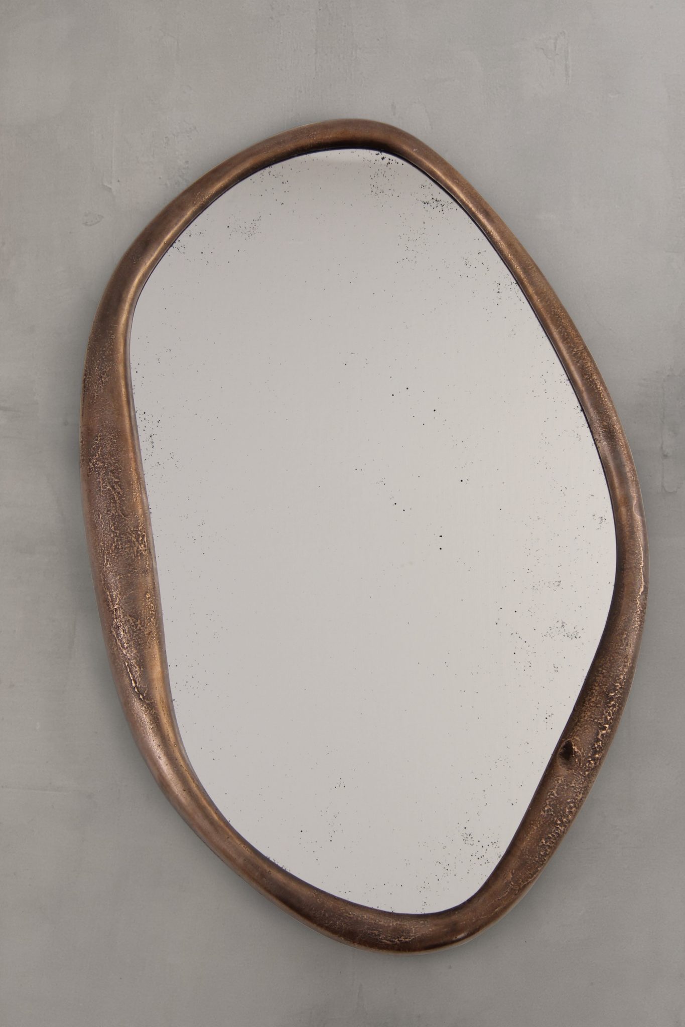 Mirror Perfumer – Handmade Bronze Wall Mirror by Vogel Studio | ADORNO DESIGN
